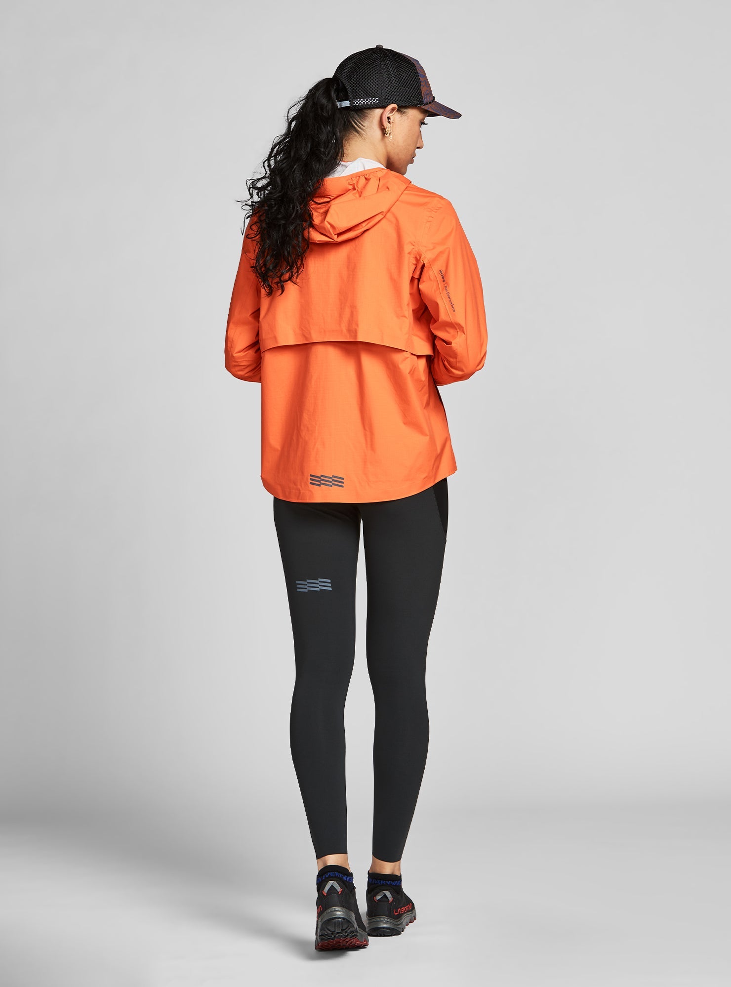 W's Rainrunner Pack Jacket 2.0 – Janji UK